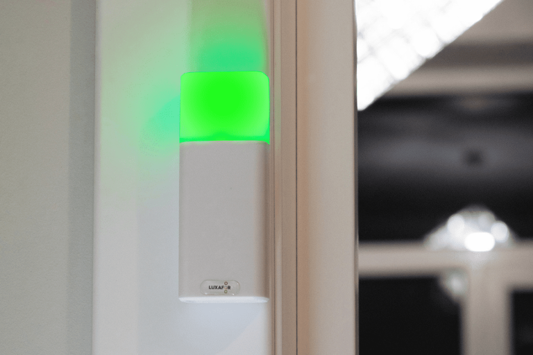 Luxafor Bluetooth PRO – Meeting Room Availability Indicator - Luxafor
