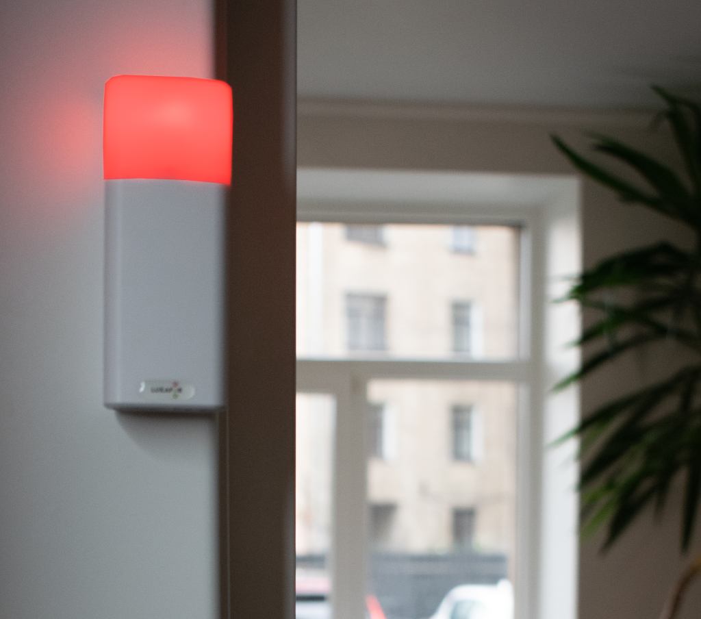 Luxafor Switch Pro - Smart Light Control for Productivity