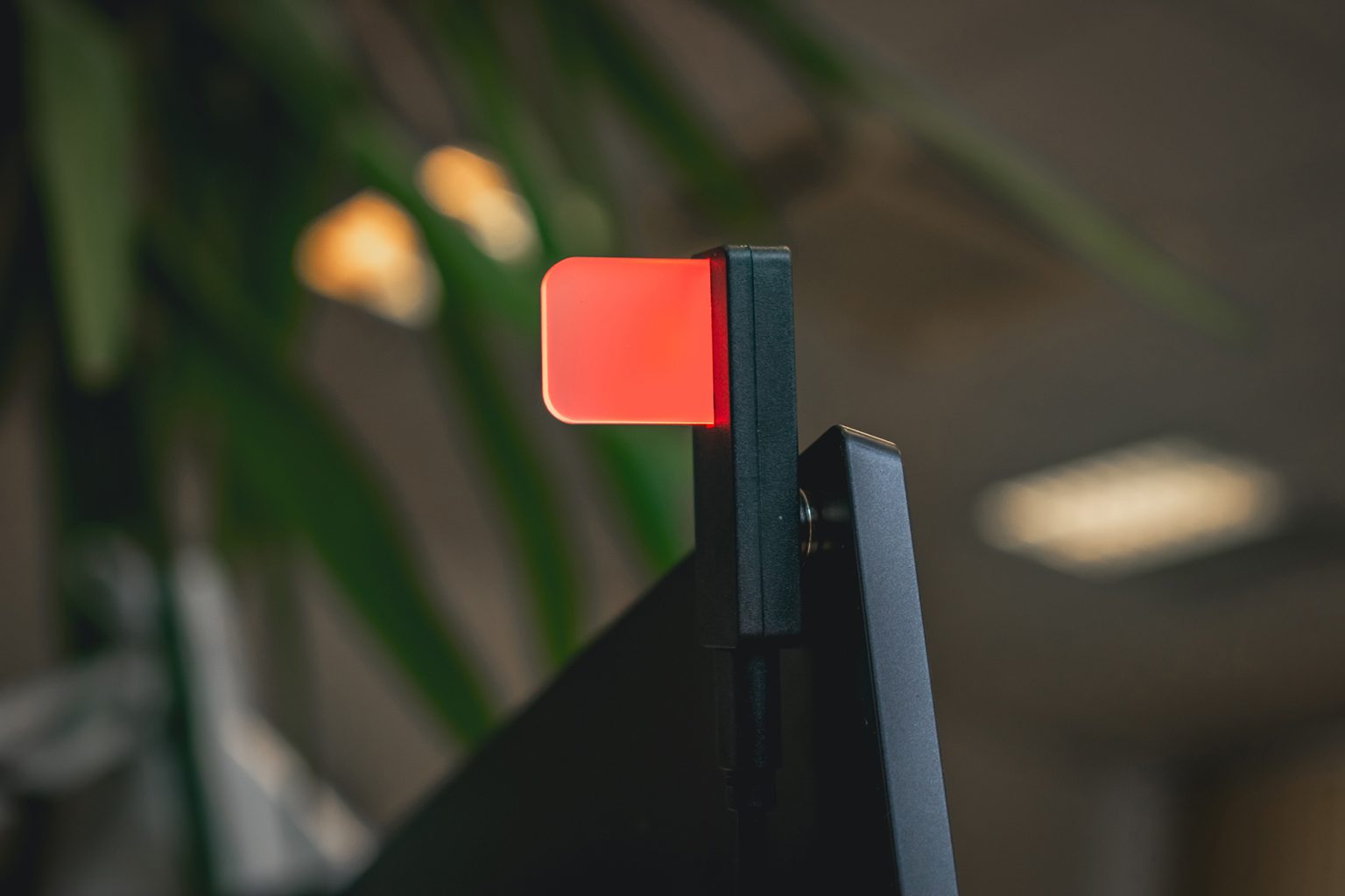 Smart Workplace Productivity Gadgets | Busy & Status Light by Luxafor