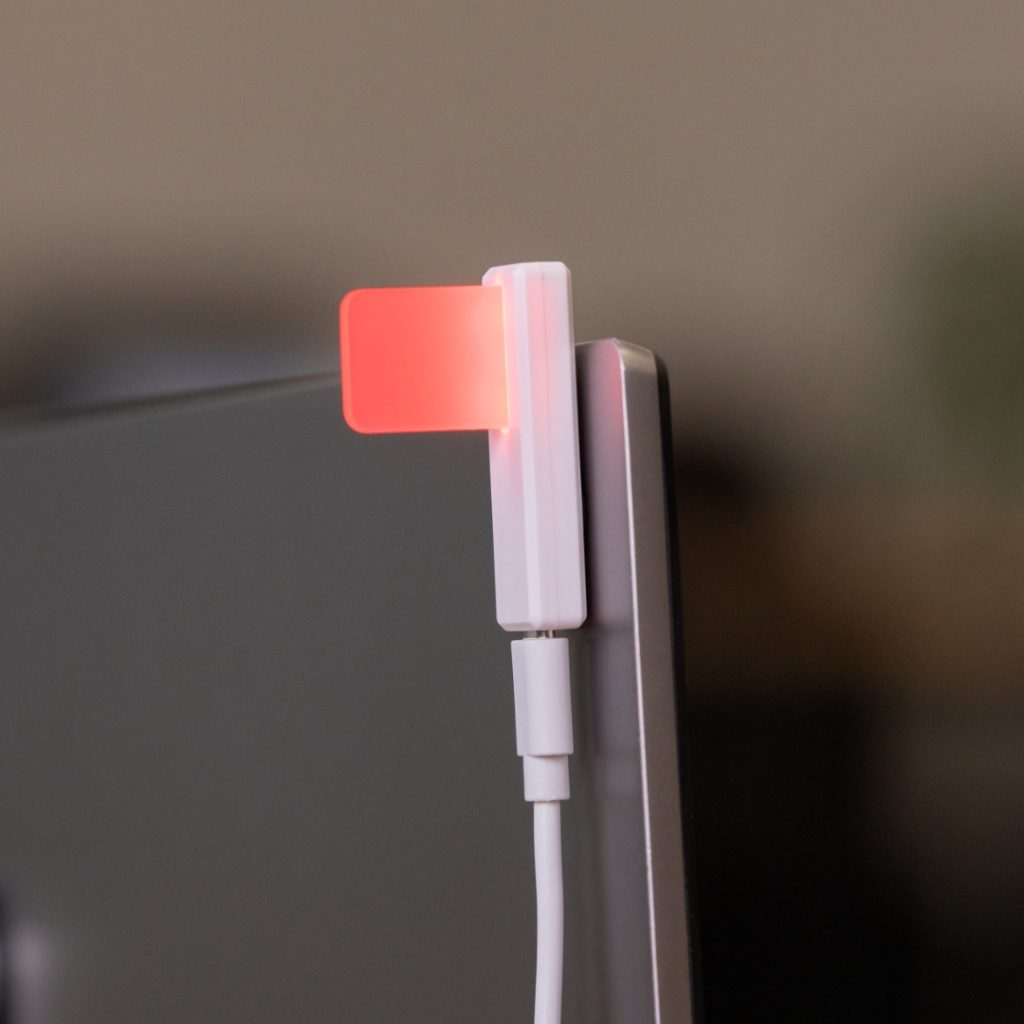 Luxafor Flag 2 – office busy light availability indicator - Luxafor